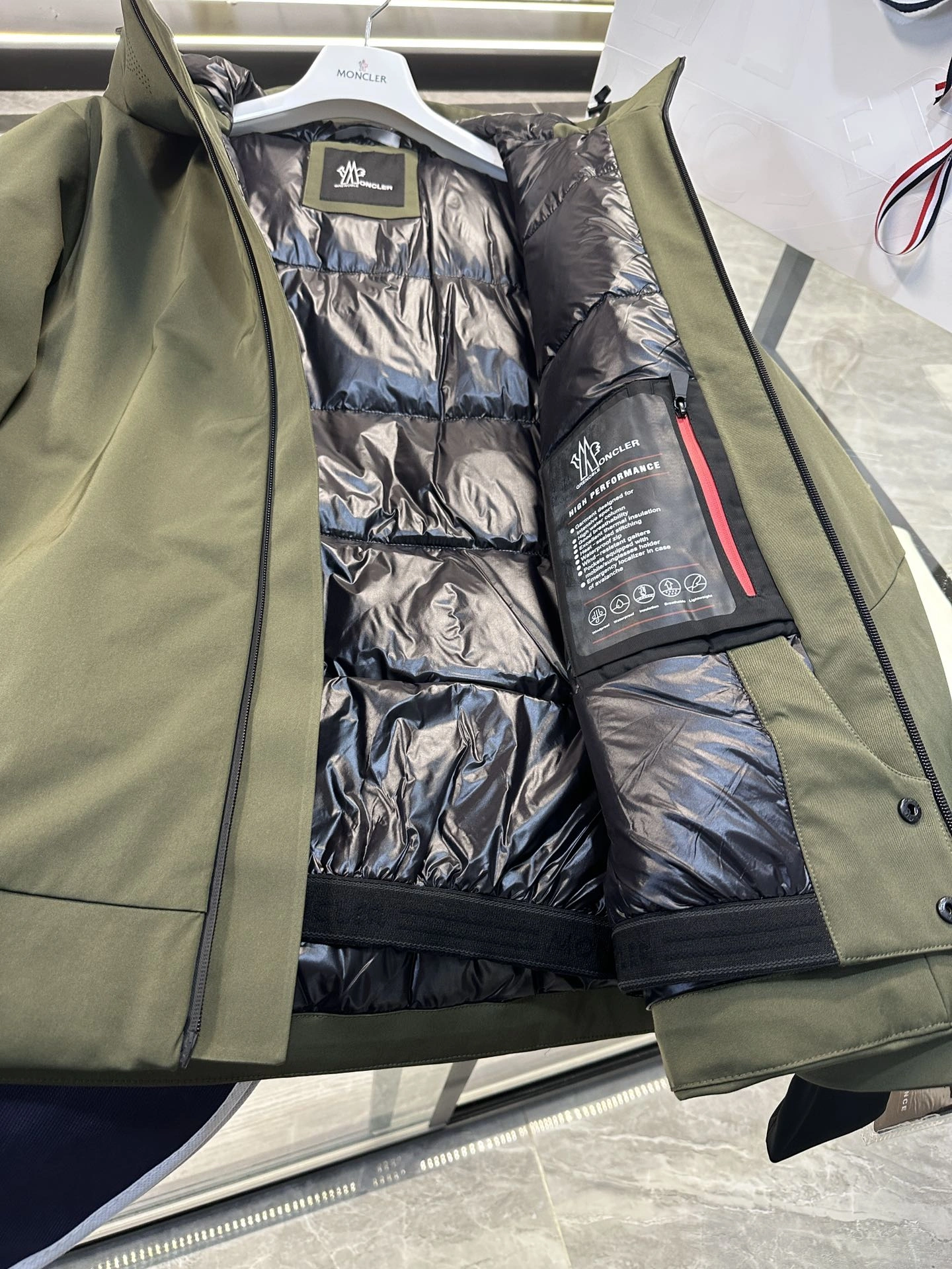 Bargain Moncler Down Jackets