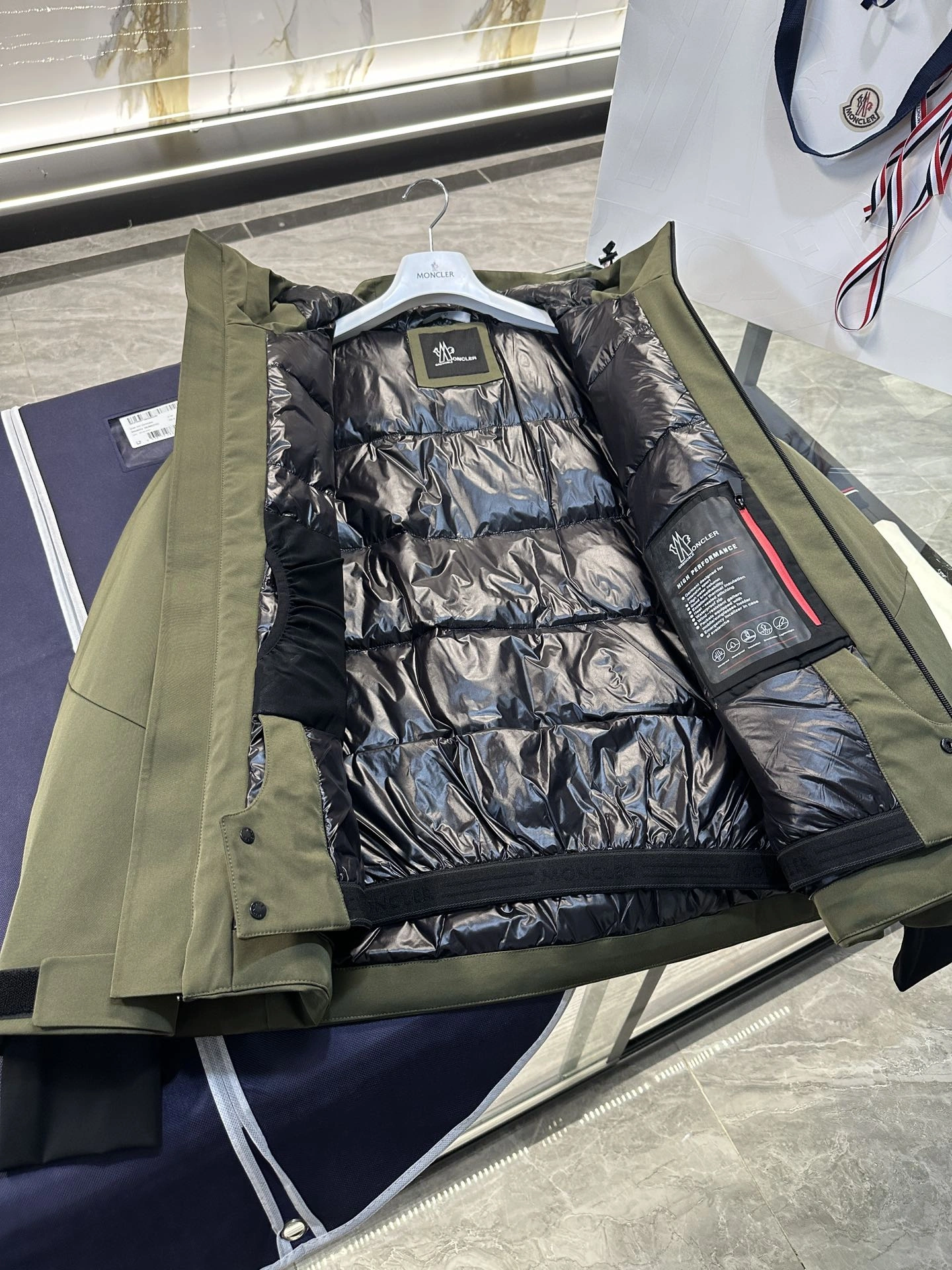 Bargain Moncler Down Jackets
