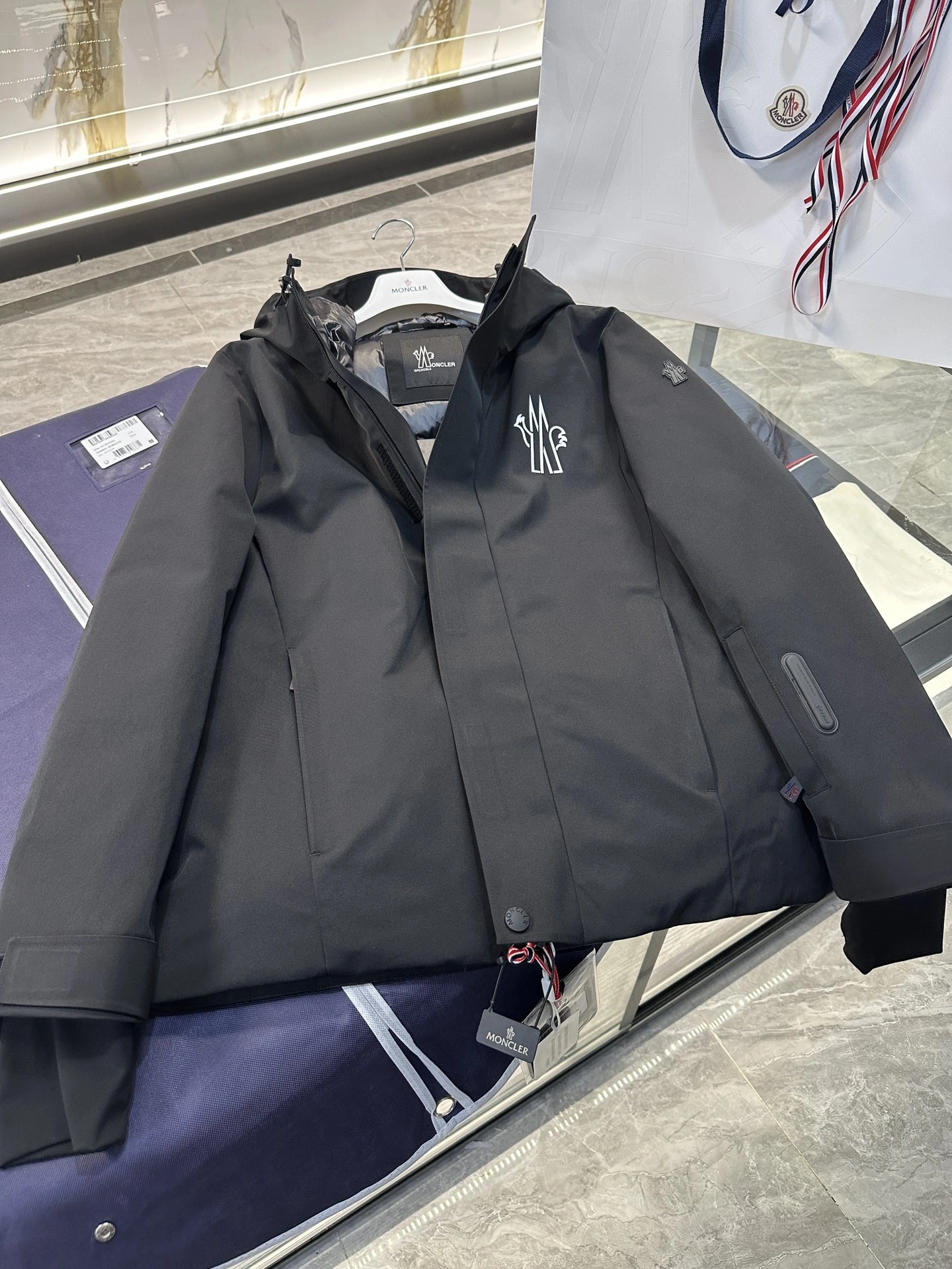 Brand-original Moncler Down Jackets