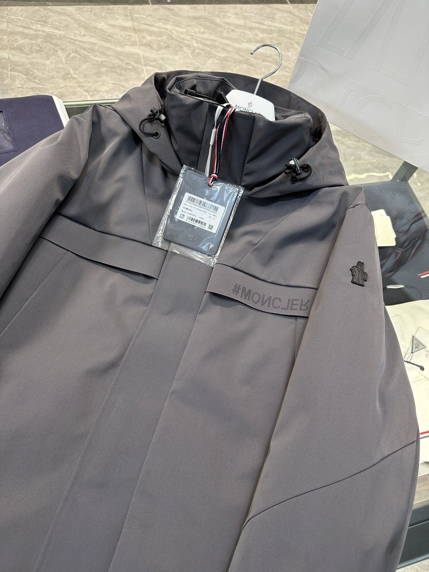 Low-cost Moncler Down Jackets