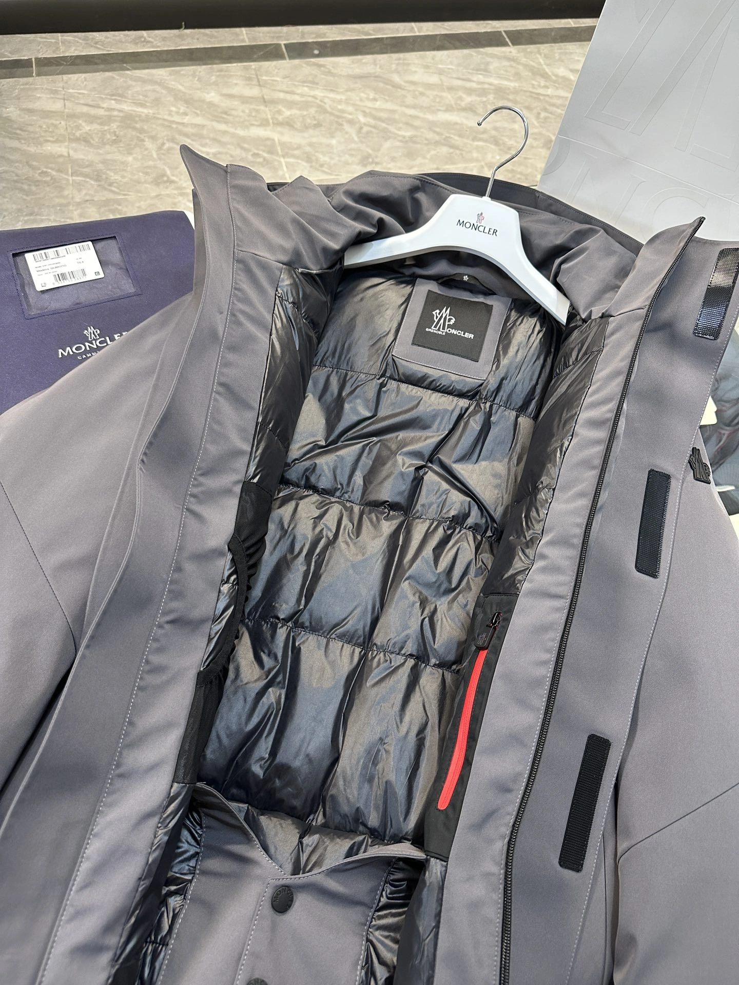 Low-cost Moncler Down Jackets