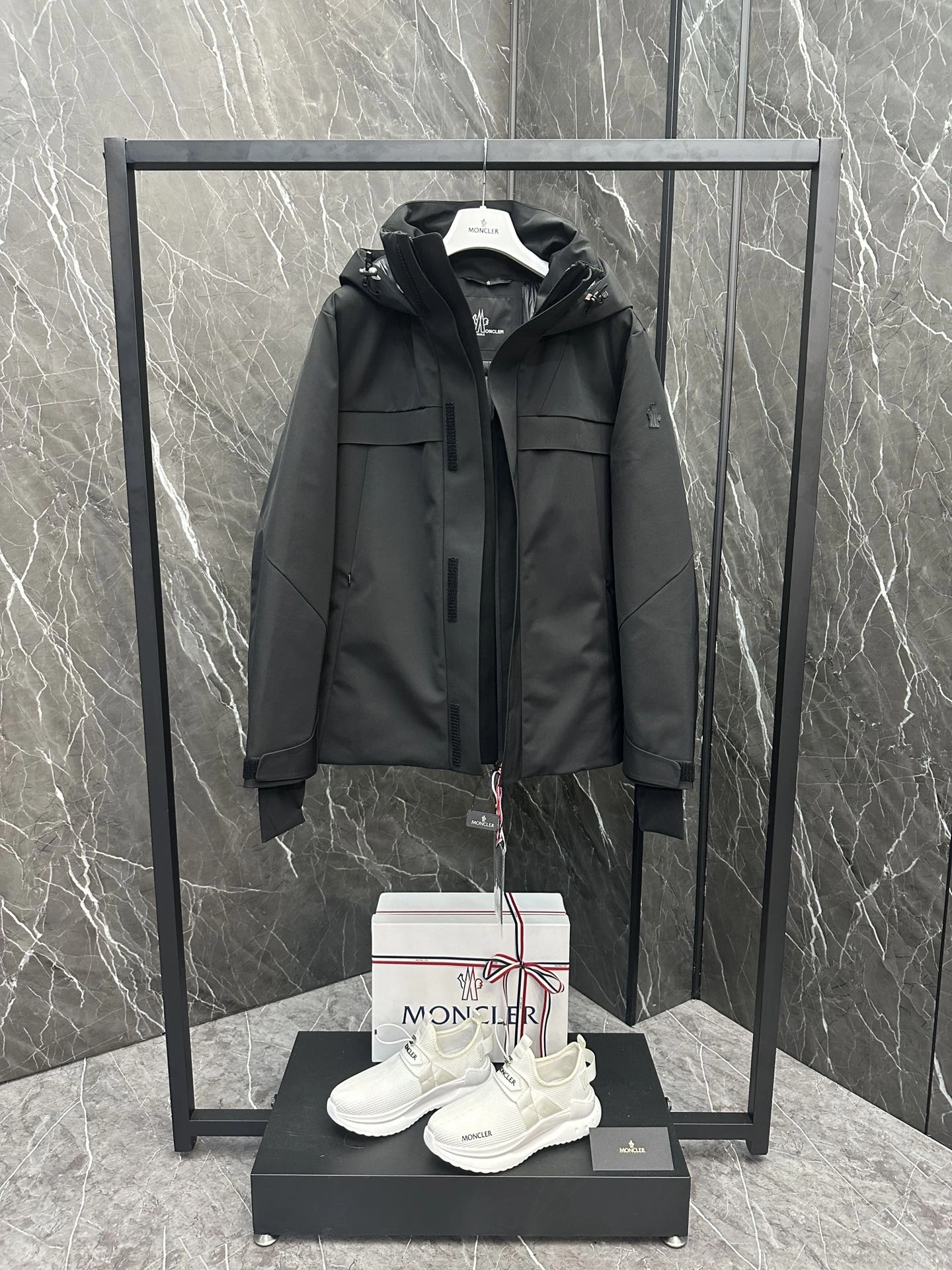 Top mirror Moncler Down Jackets
