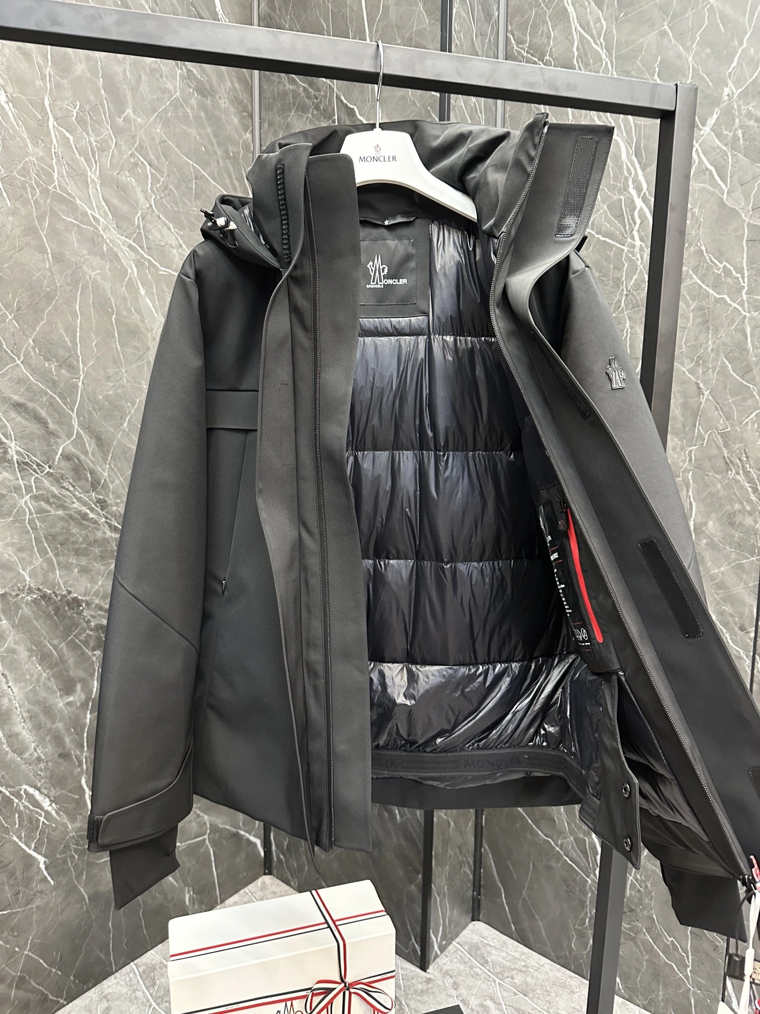 Top mirror Moncler Down Jackets