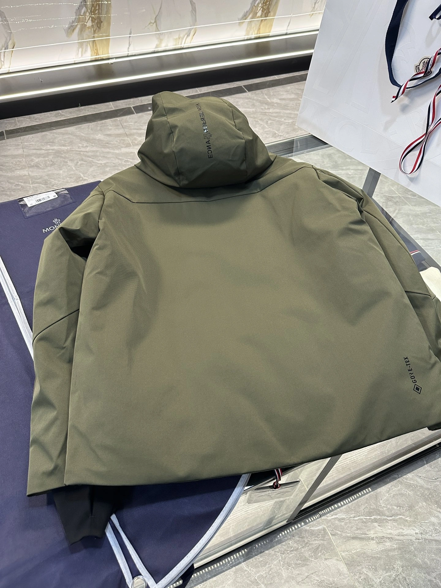 Low-cost Moncler Down Jackets