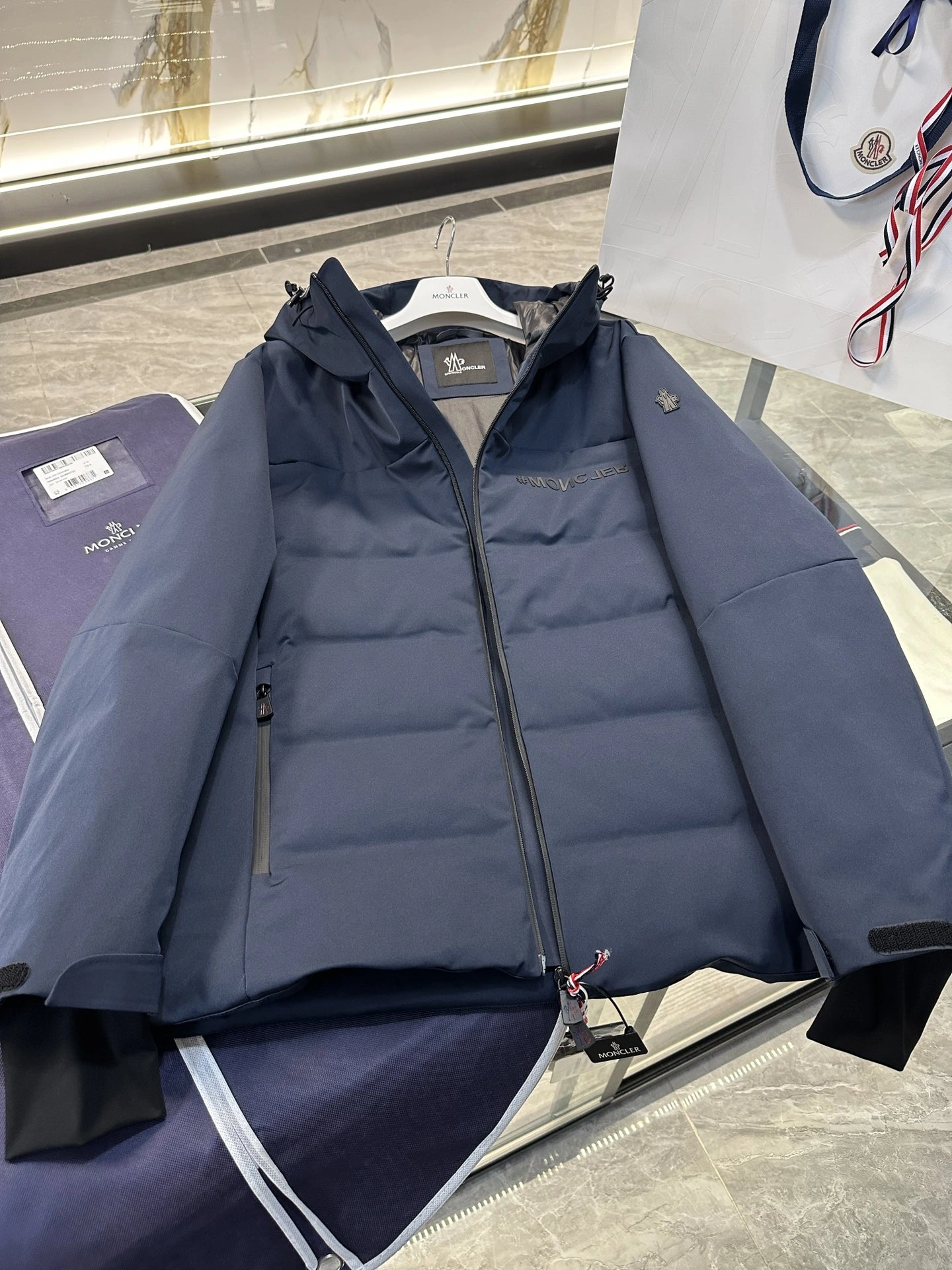 Cut-rate Moncler Down Jackets