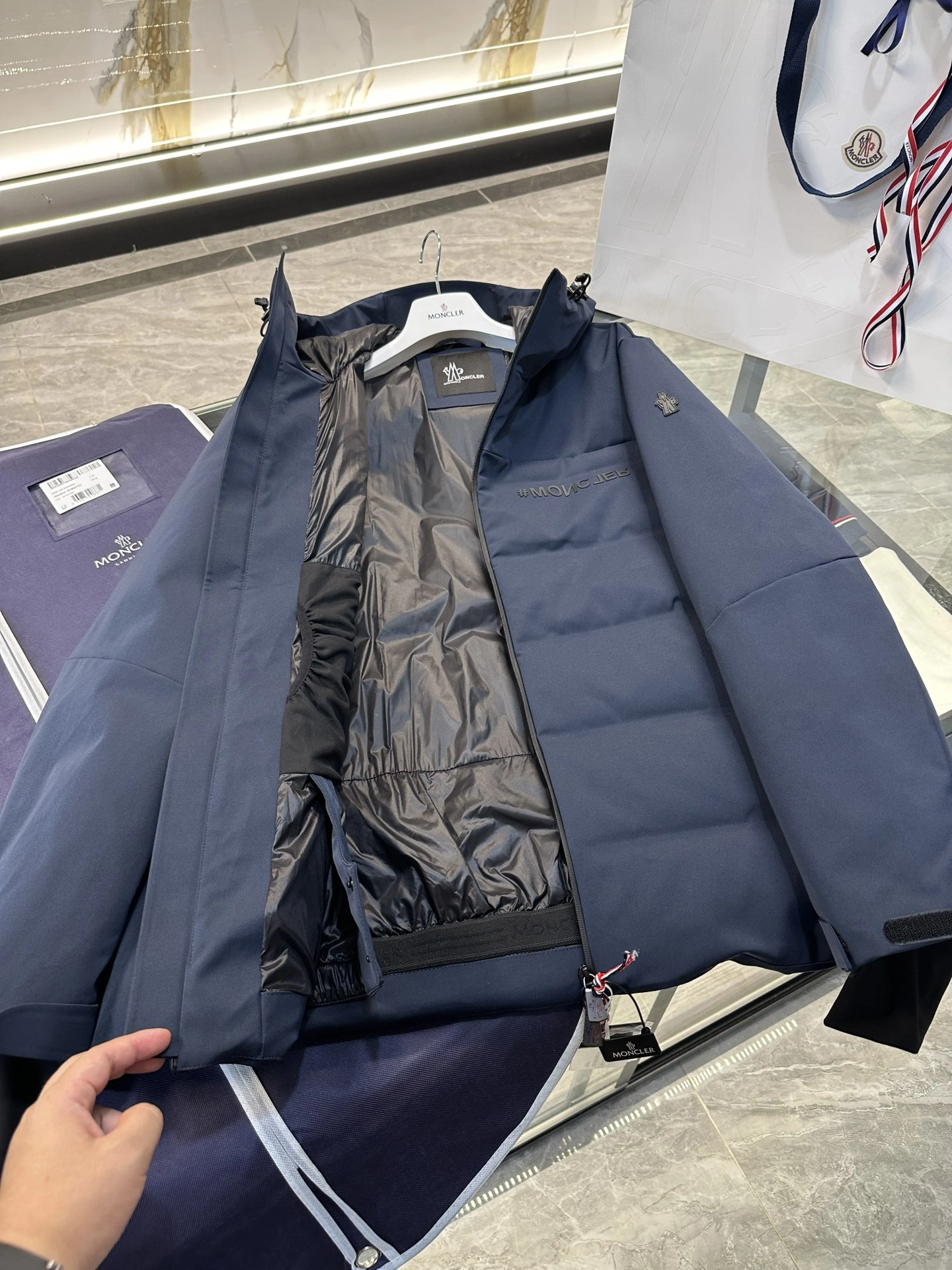 Cut-rate Moncler Down Jackets