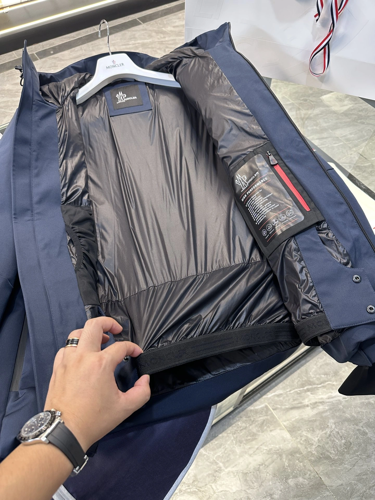 Cut-rate Moncler Down Jackets