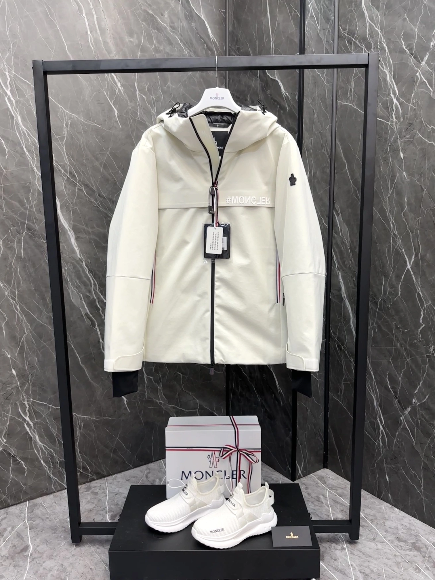 High fidelity Moncler Down Jackets