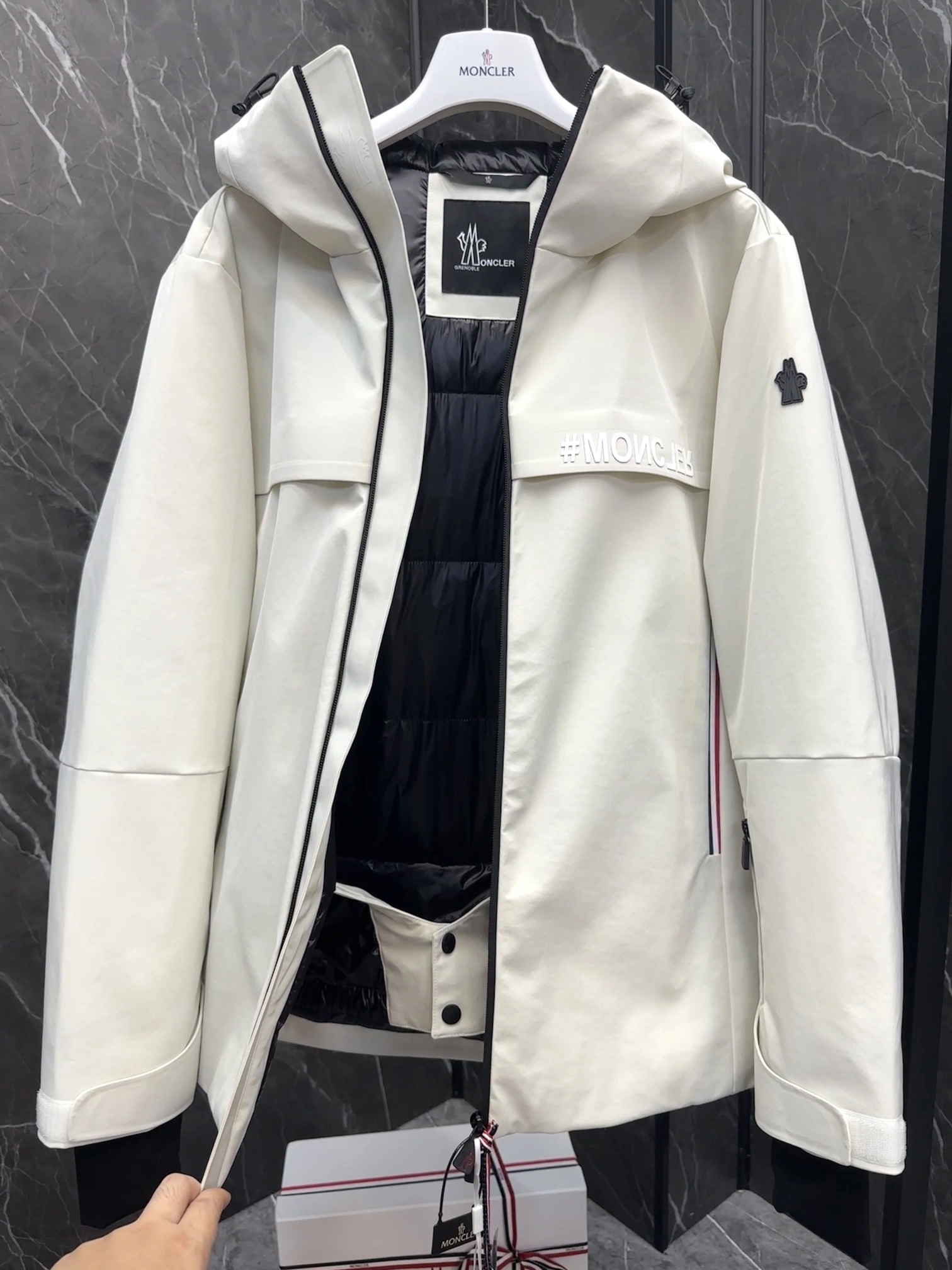 High fidelity Moncler Down Jackets