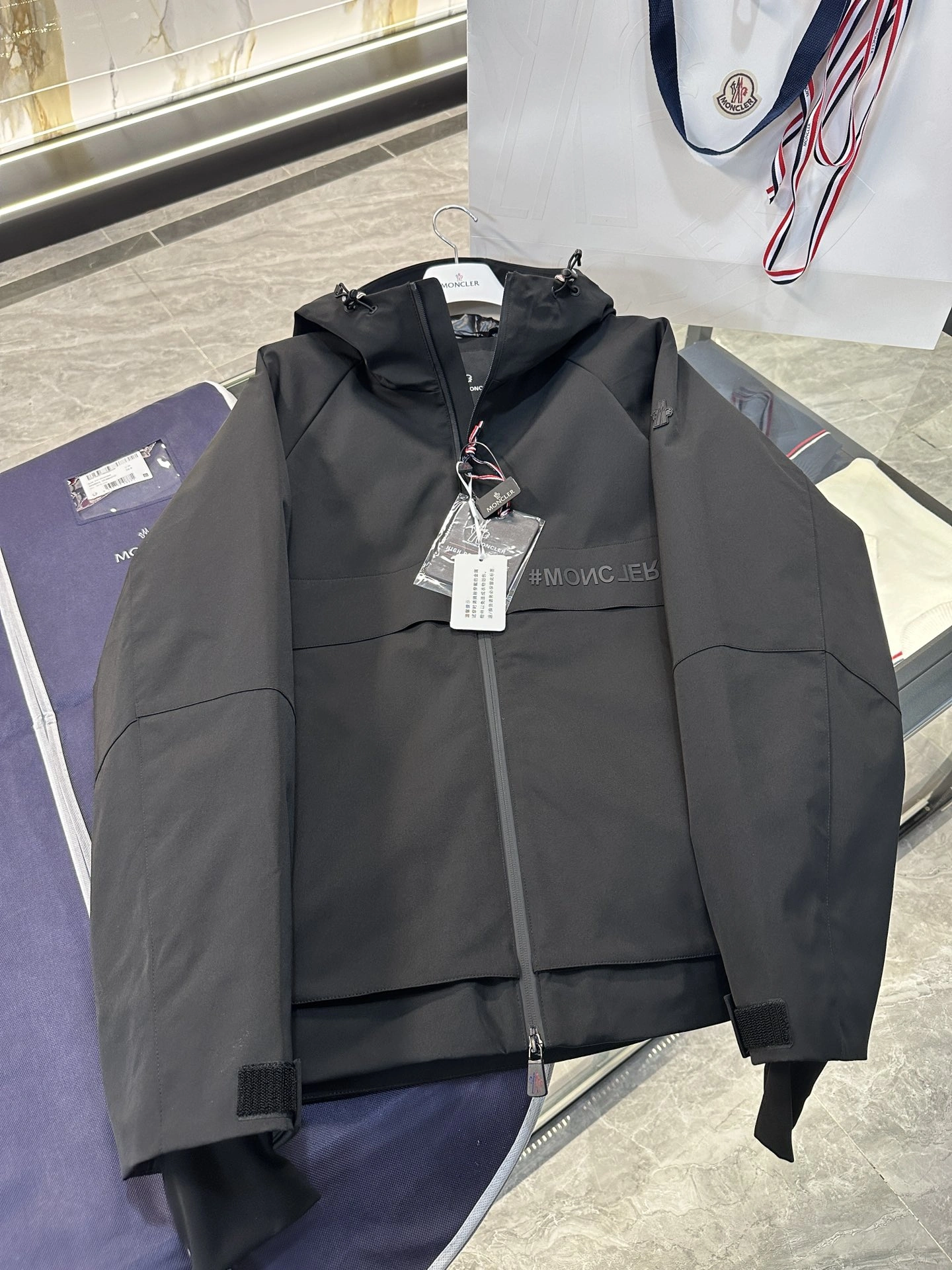 Top mirror Moncler Down Jackets