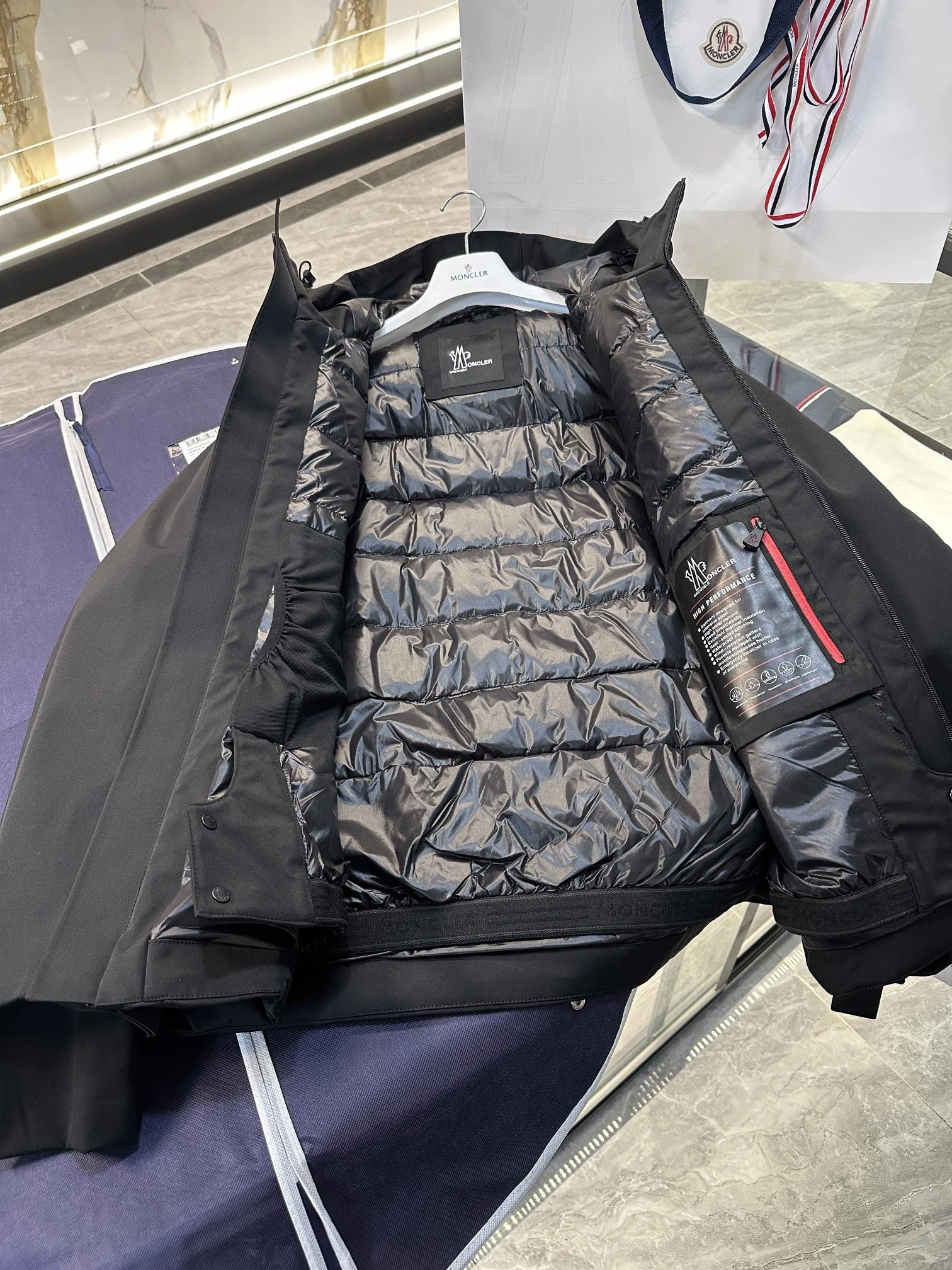 Top mirror Moncler Down Jackets