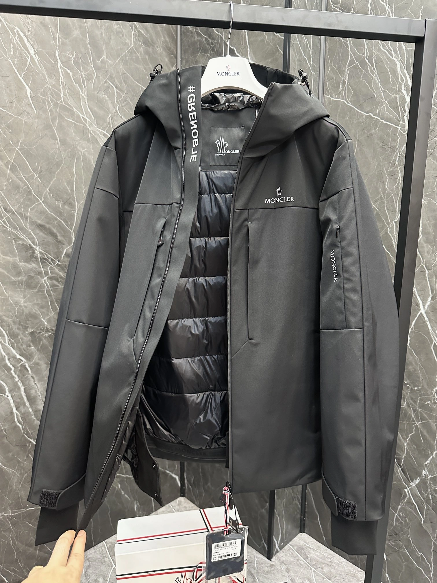 Exact replica Moncler Down Jackets