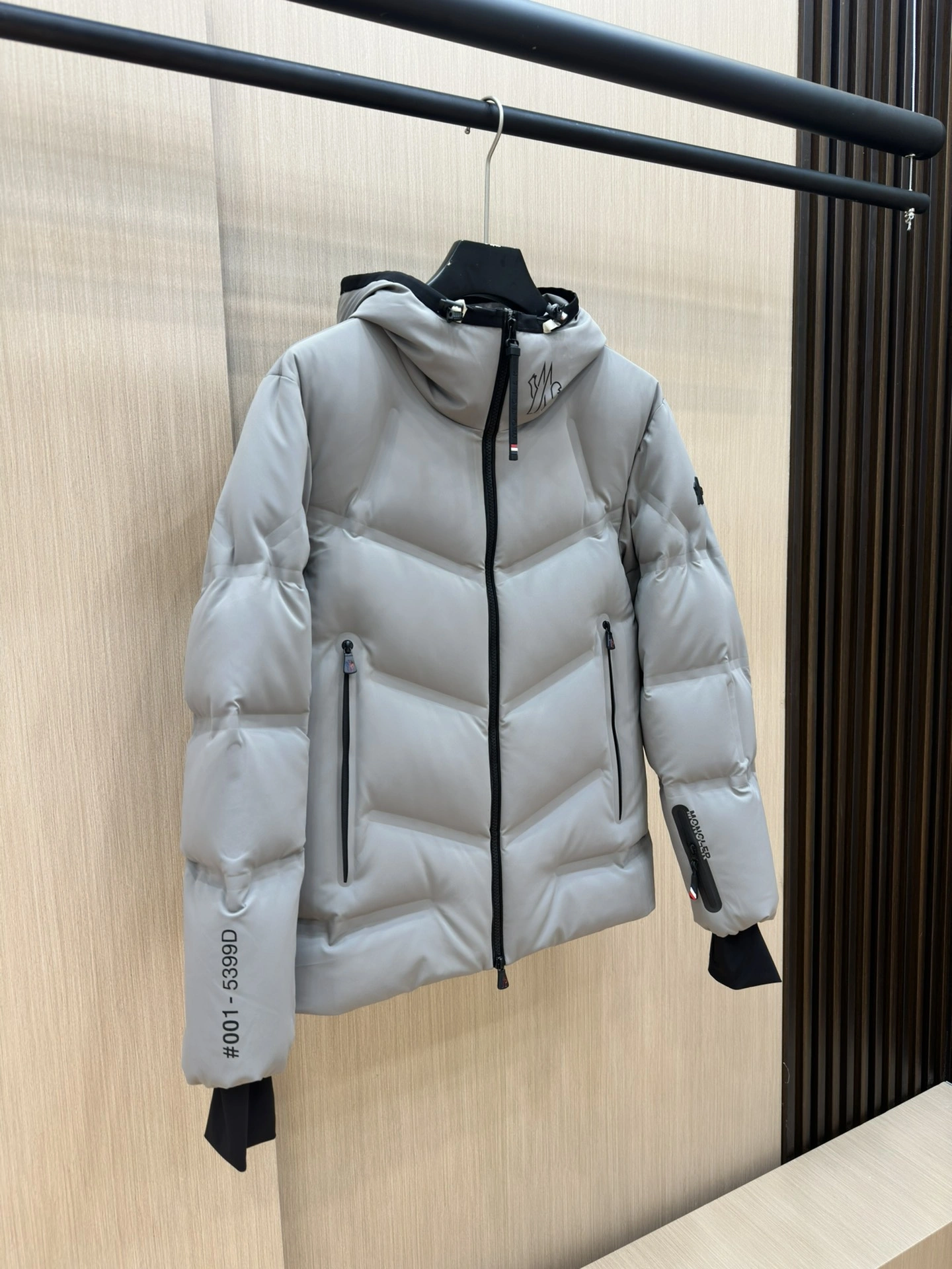 Brand-original Moncler Down Jackets