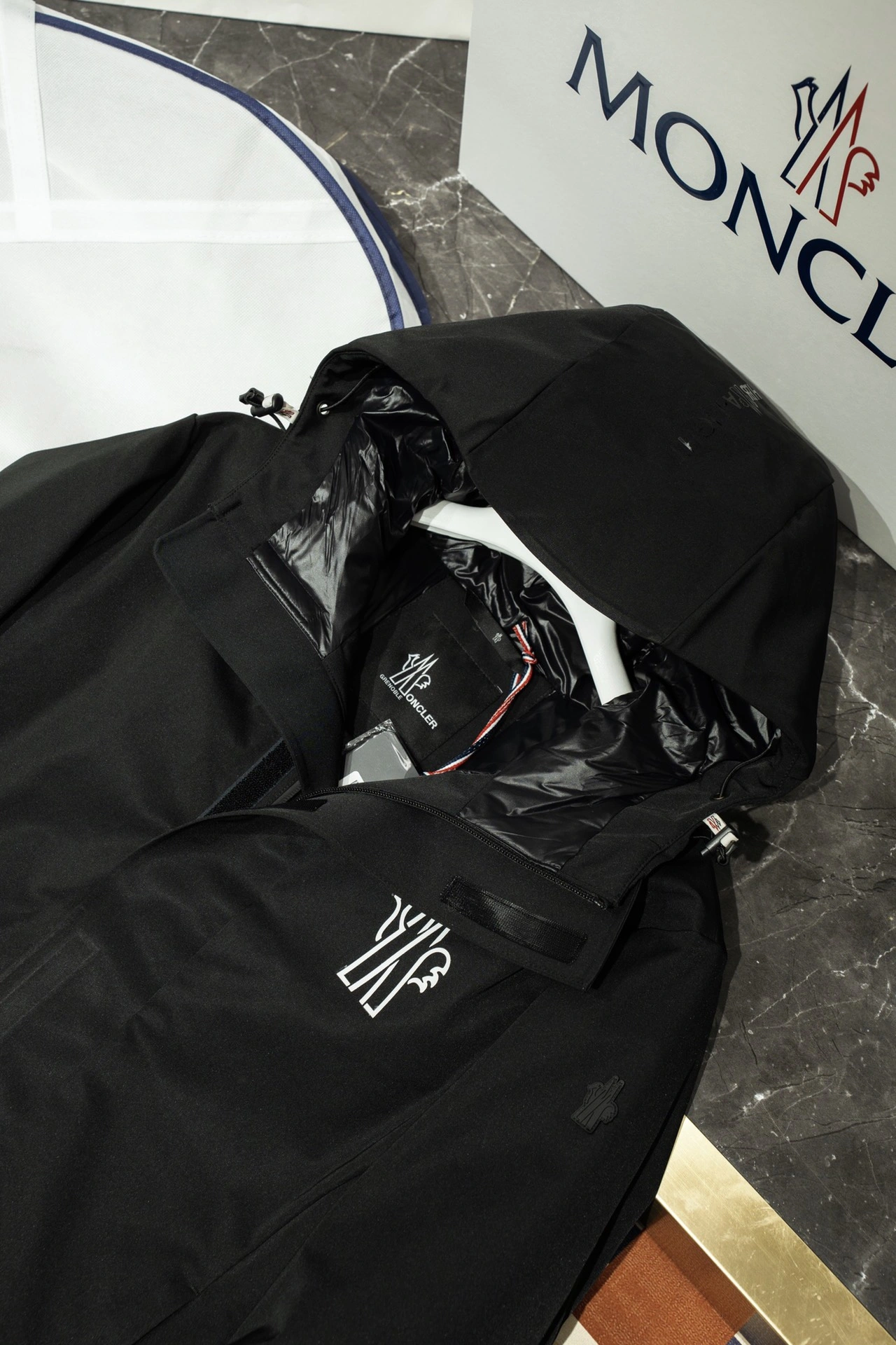 Cut-rate Moncler Down Jackets