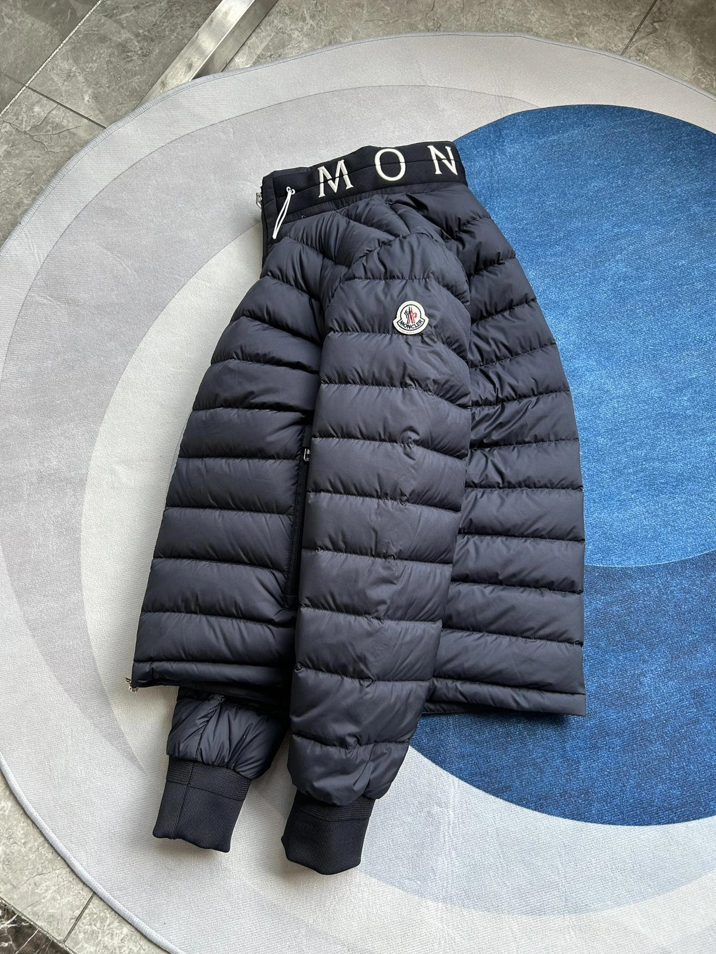 Bargain Moncler Down Jackets