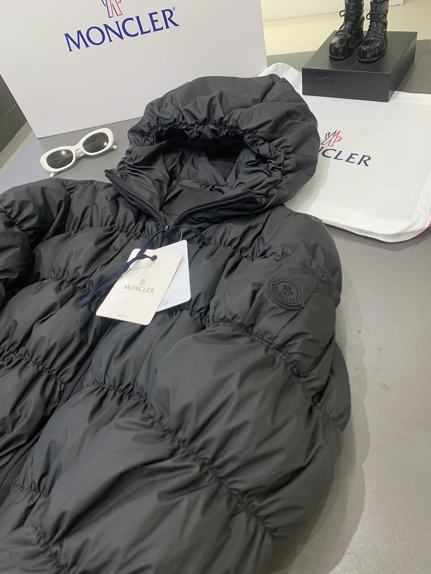 Low-cost Moncler Down Jackets