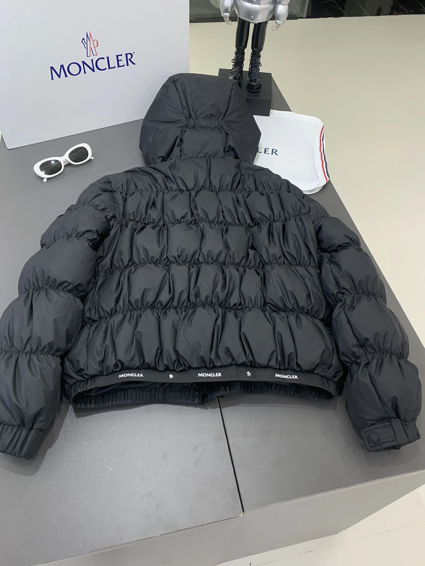 Low-cost Moncler Down Jackets