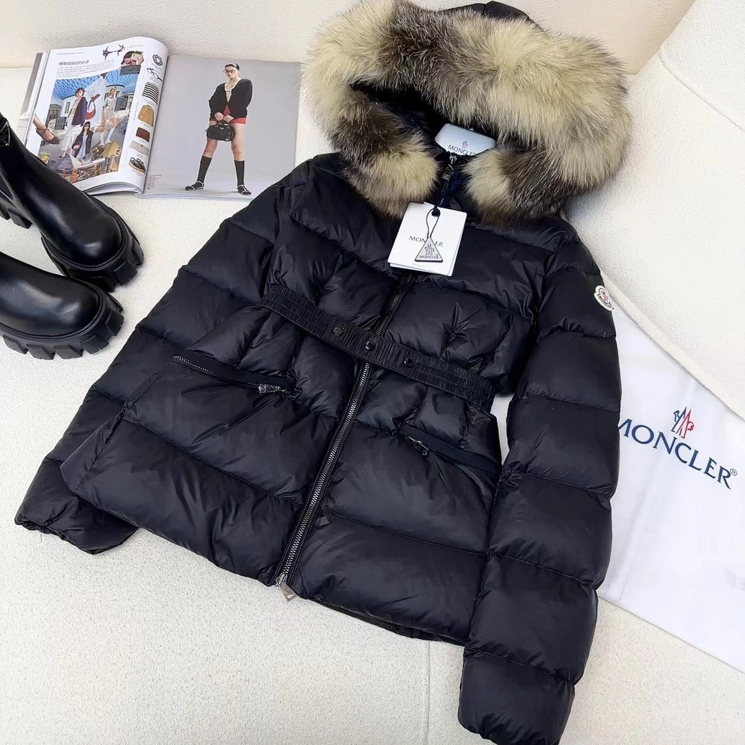 Low-cost Moncler Down Jackets