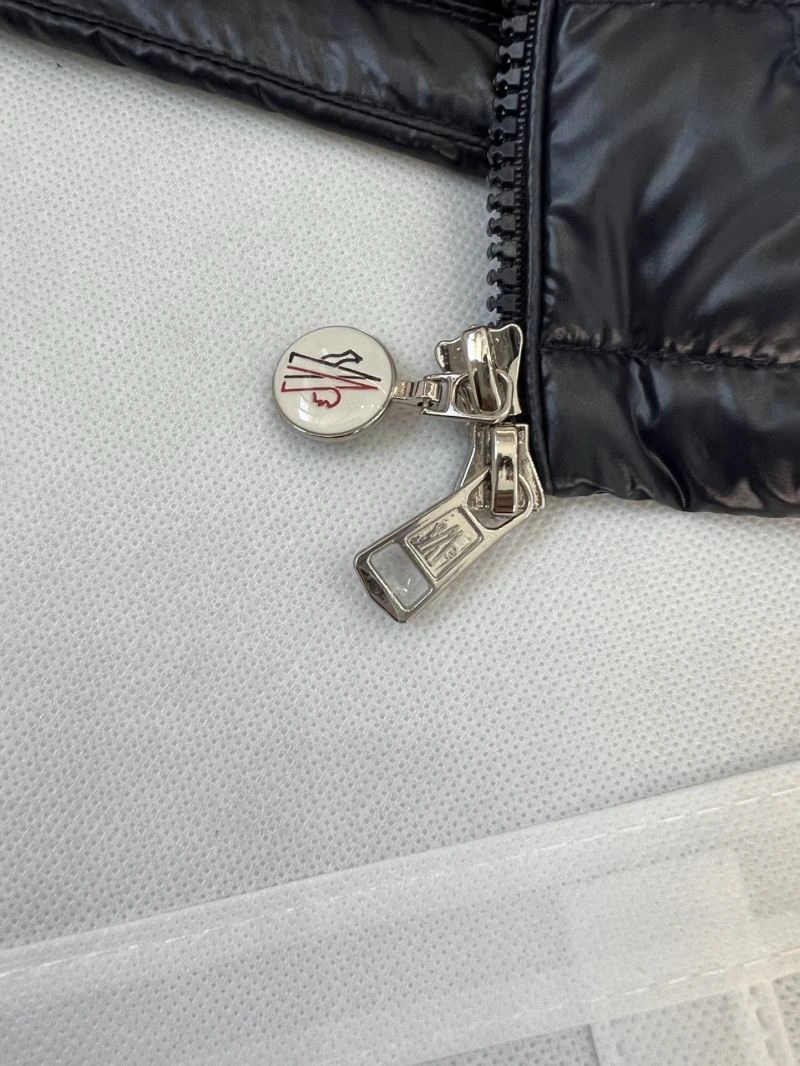 Low-cost Moncler Down Jackets