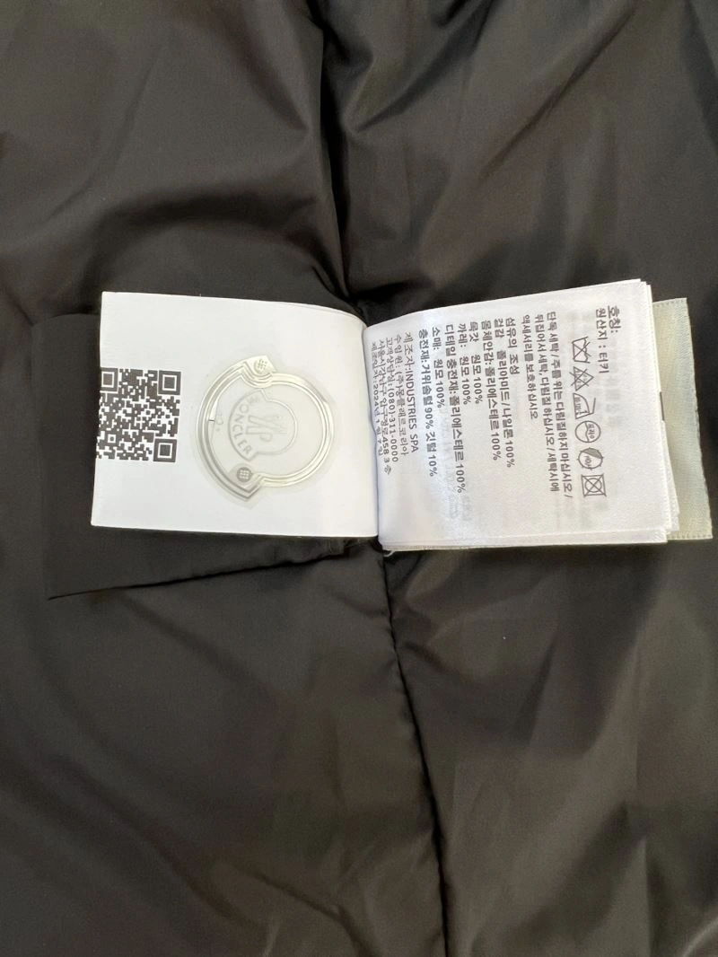 Low-cost Moncler Down Jackets
