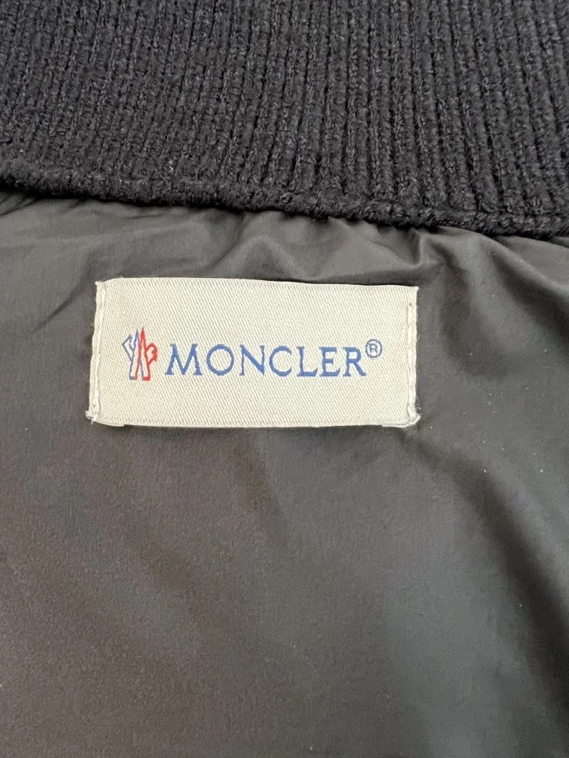 Low-cost Moncler Down Jackets