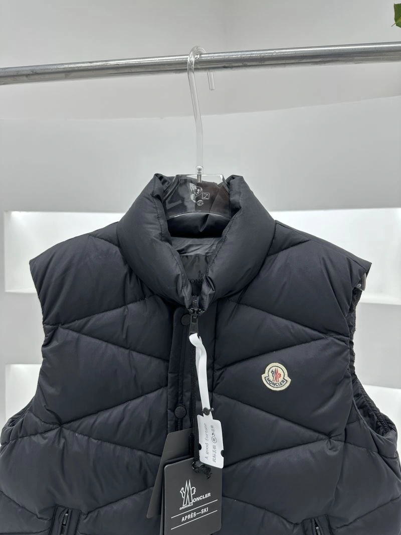 Accurate model Moncler Down Jackets