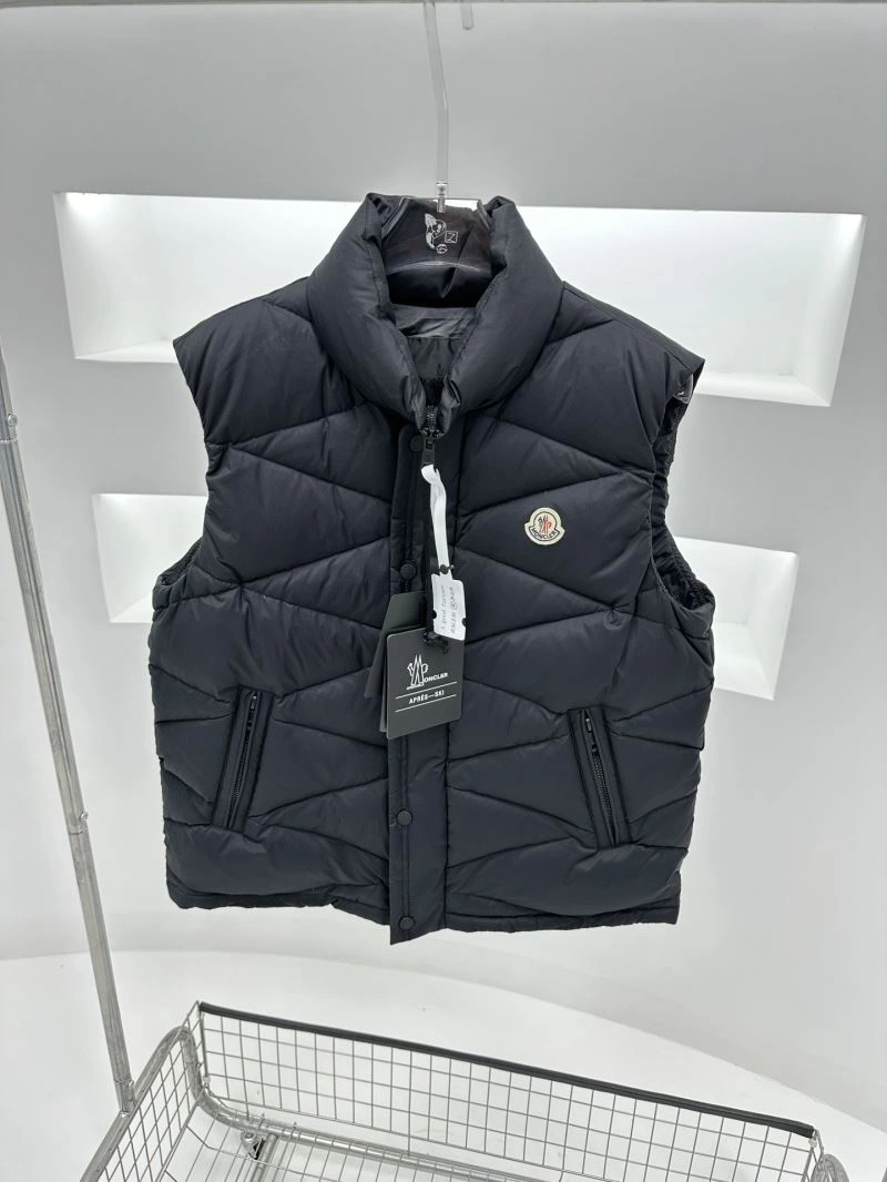 Accurate model Moncler Down Jackets
