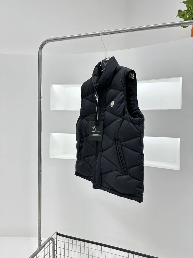 Accurate model Moncler Down Jackets