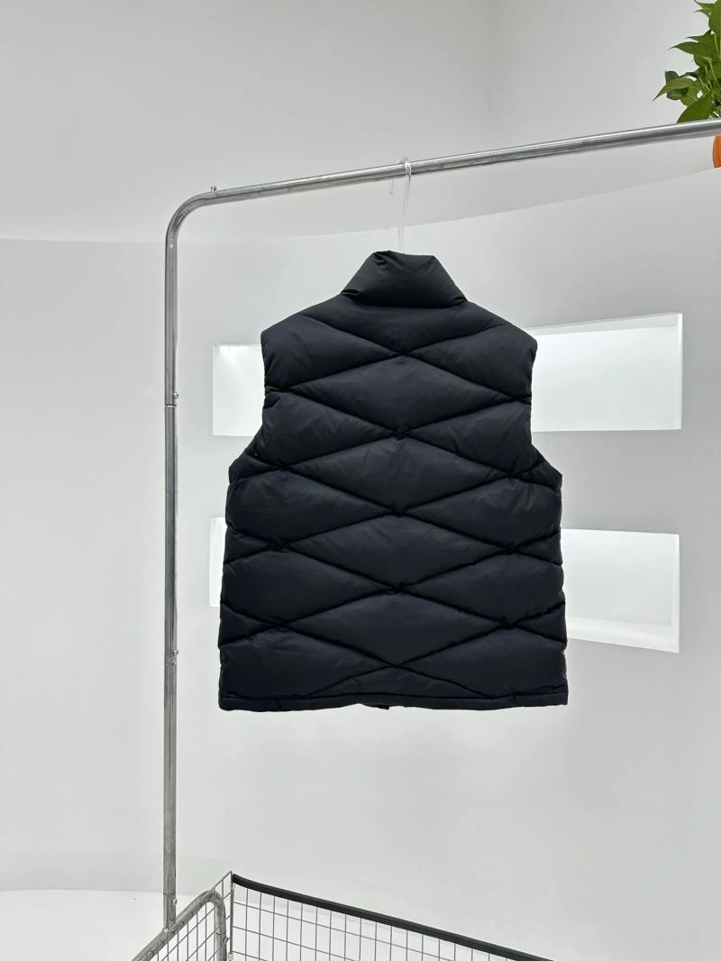 Accurate model Moncler Down Jackets