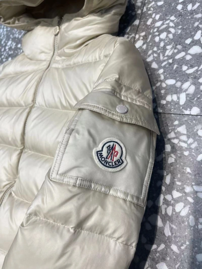 High fidelity Moncler Down Jackets