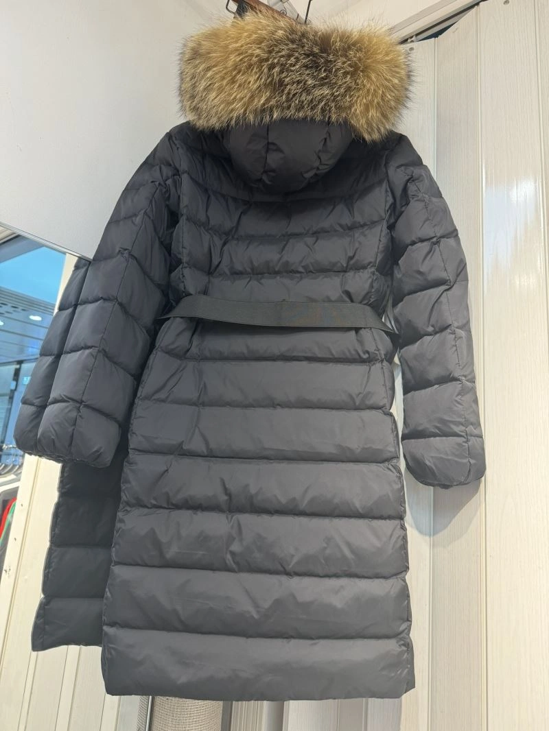 Accurate model Moncler Down Jackets