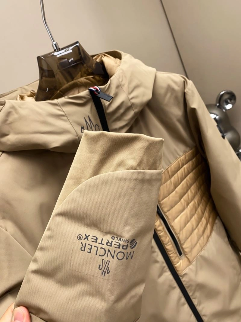 Top mirror Moncler Down Jackets