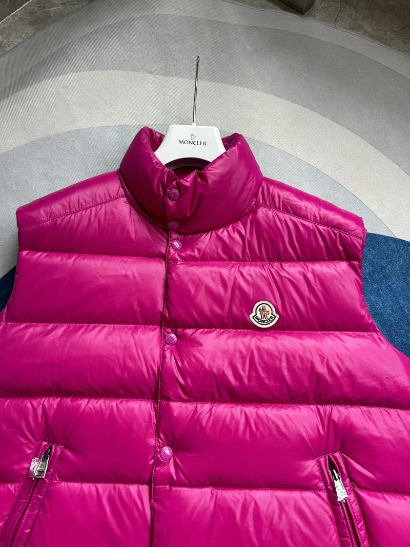 Accurate model Moncler Down Jackets