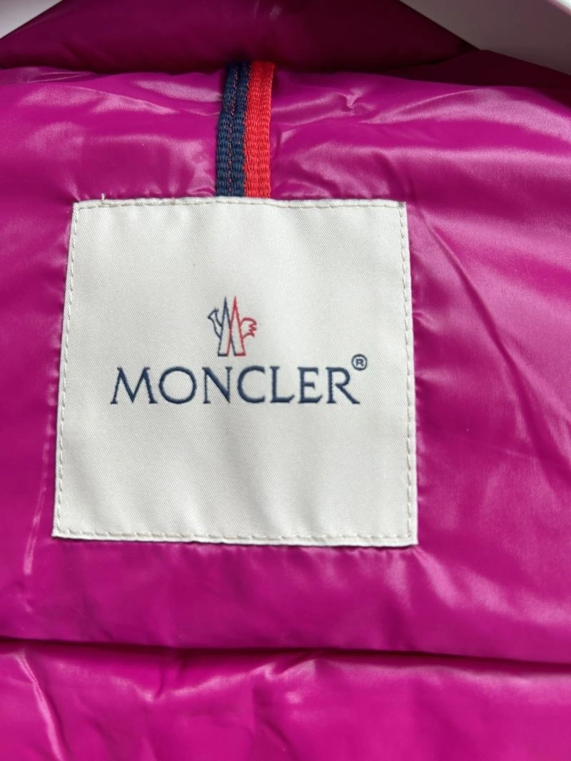 Accurate model Moncler Down Jackets