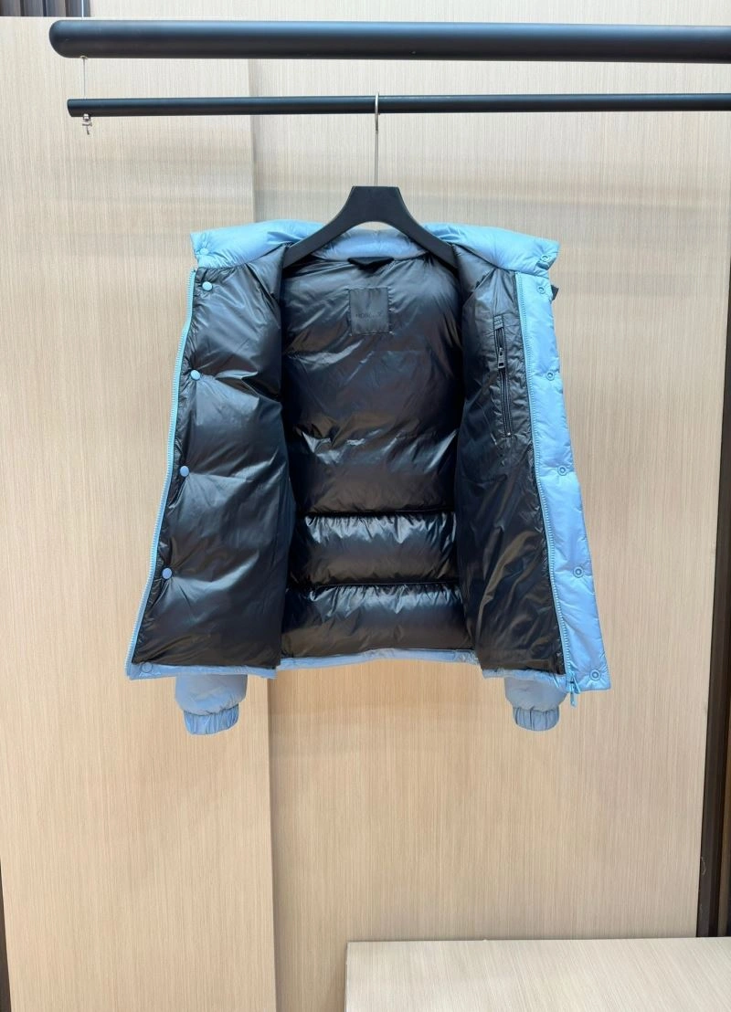 Accurate model Moncler Down Jackets