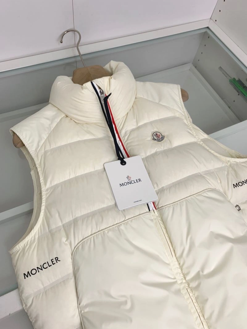 Low-cost Moncler Down Jackets