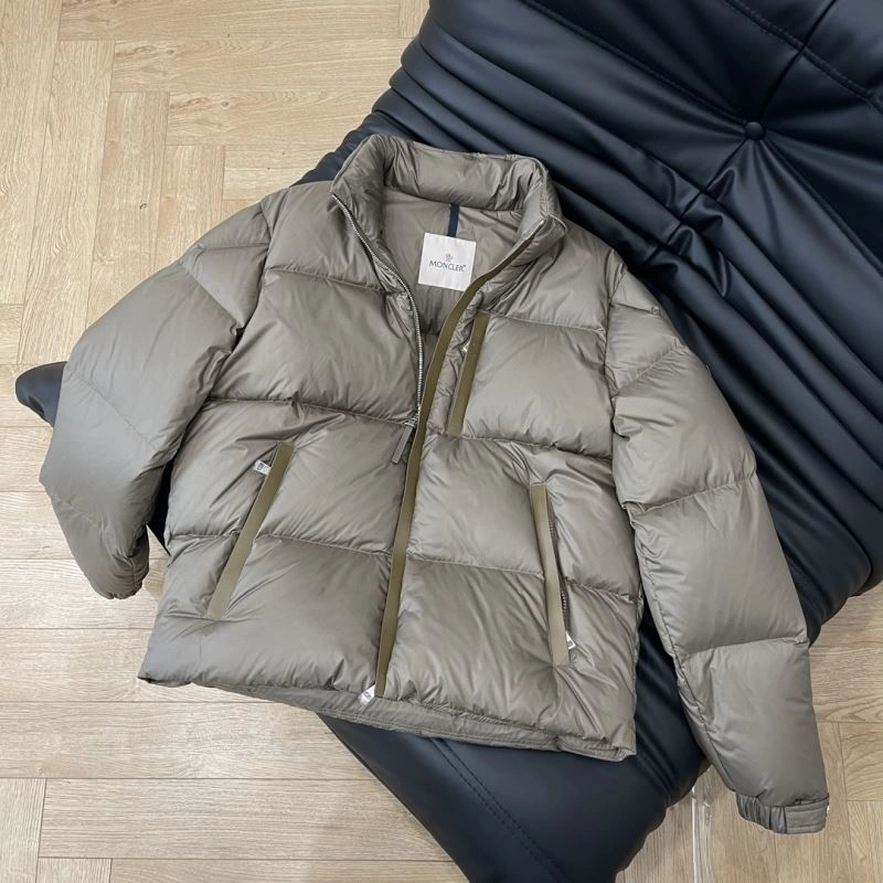 Accurate model Moncler Down Jackets