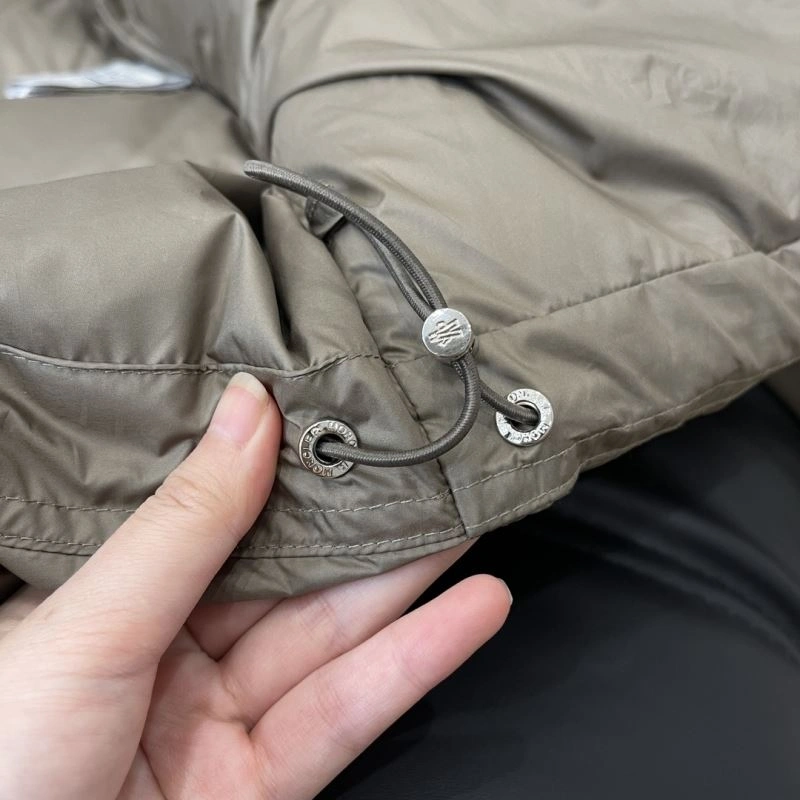 Accurate model Moncler Down Jackets