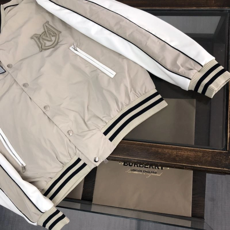 Accurate model Moncler Down Jackets