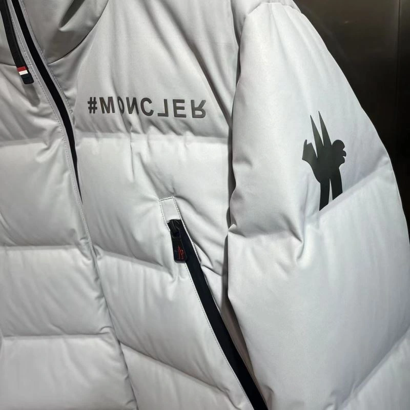 Low-cost Moncler Down Jackets