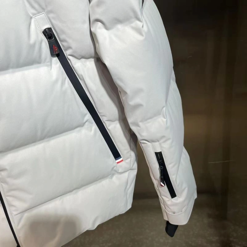 Low-cost Moncler Down Jackets