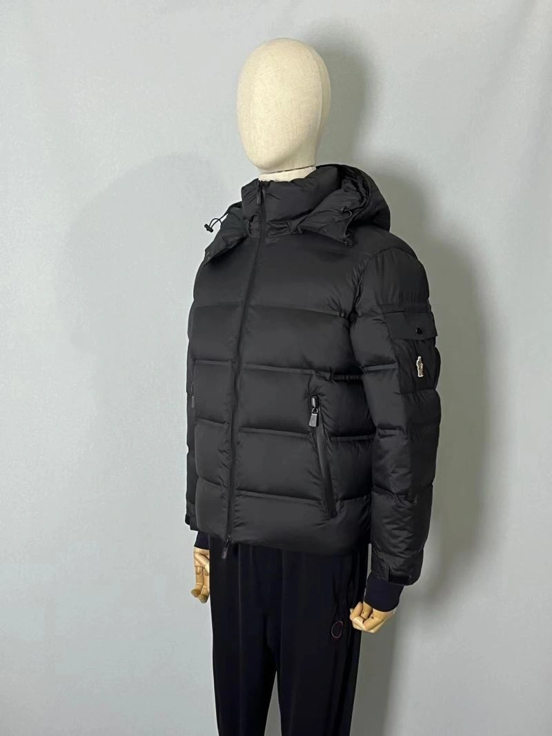 Accurate model Moncler Down Jackets