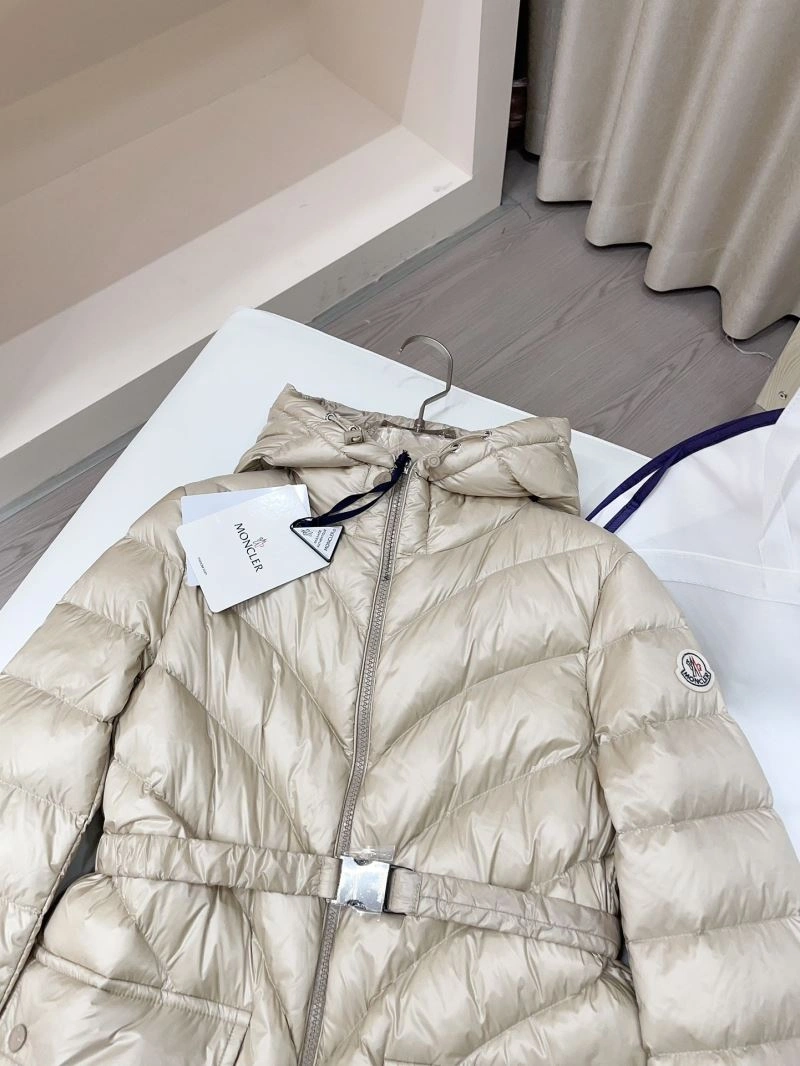 Accurate model Moncler Down Jackets