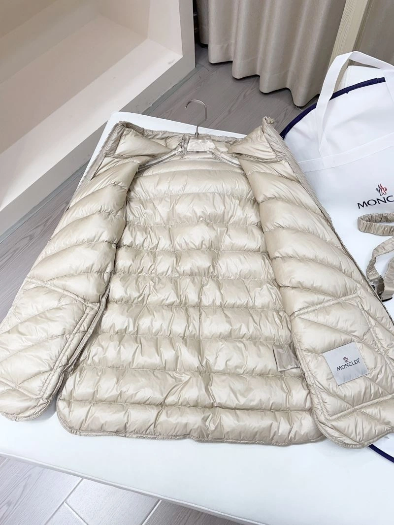 Accurate model Moncler Down Jackets