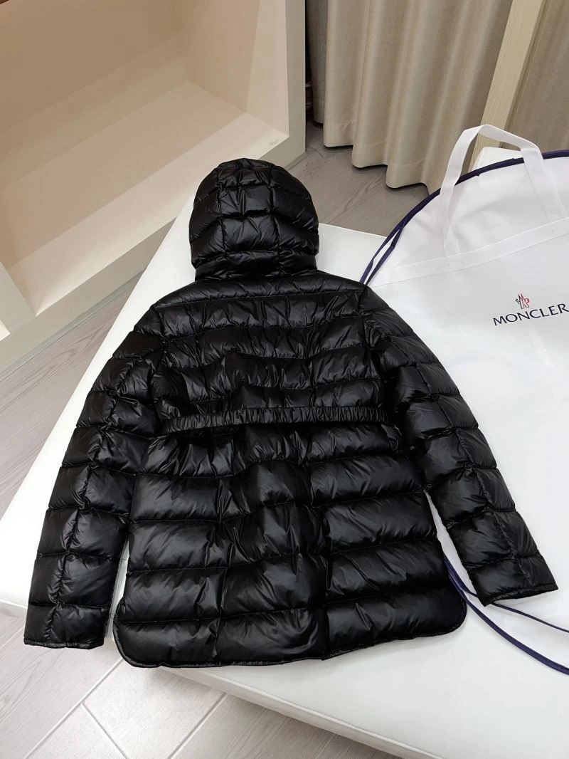 Accurate model Moncler Down Jackets