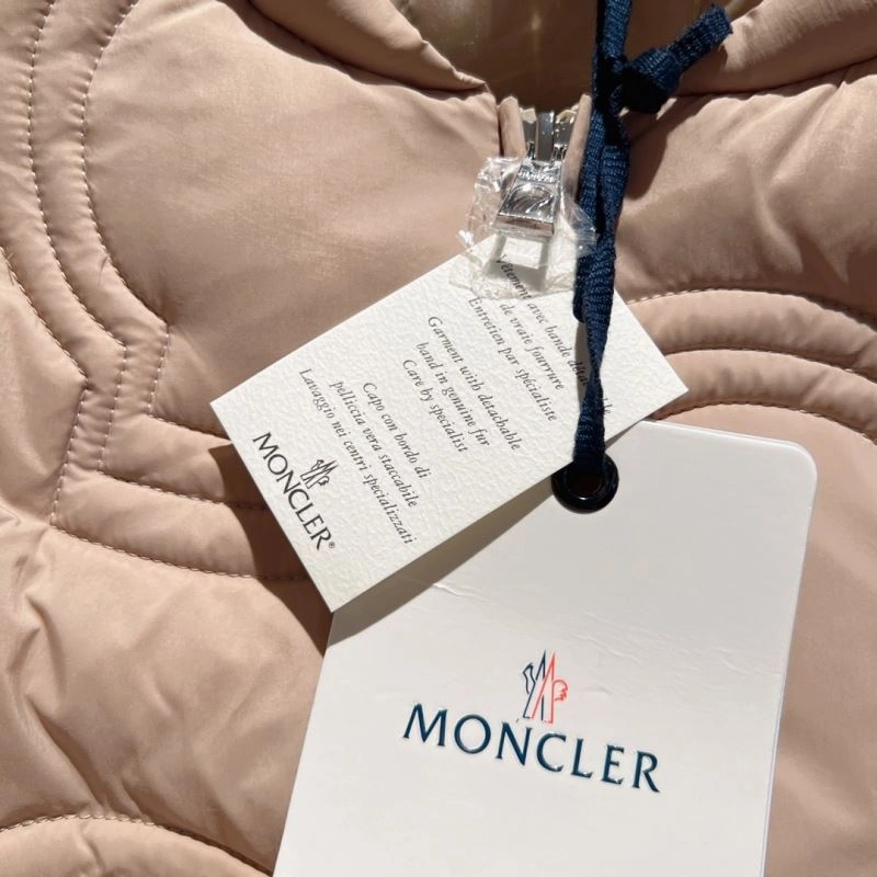 Top mirror Moncler Down Jackets