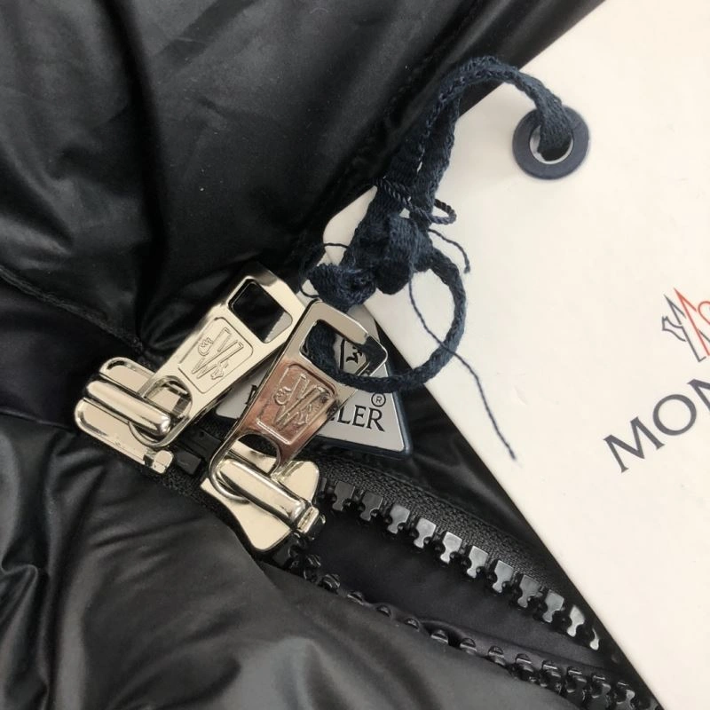 1:1 copy Moncler Down Jackets