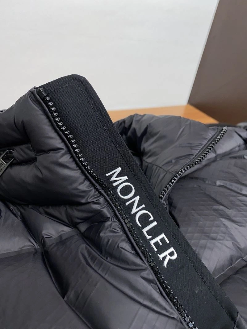 1:1 copy Moncler Down Jackets