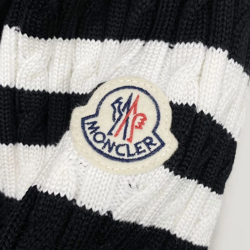 1:1 copy Moncler Down Jackets