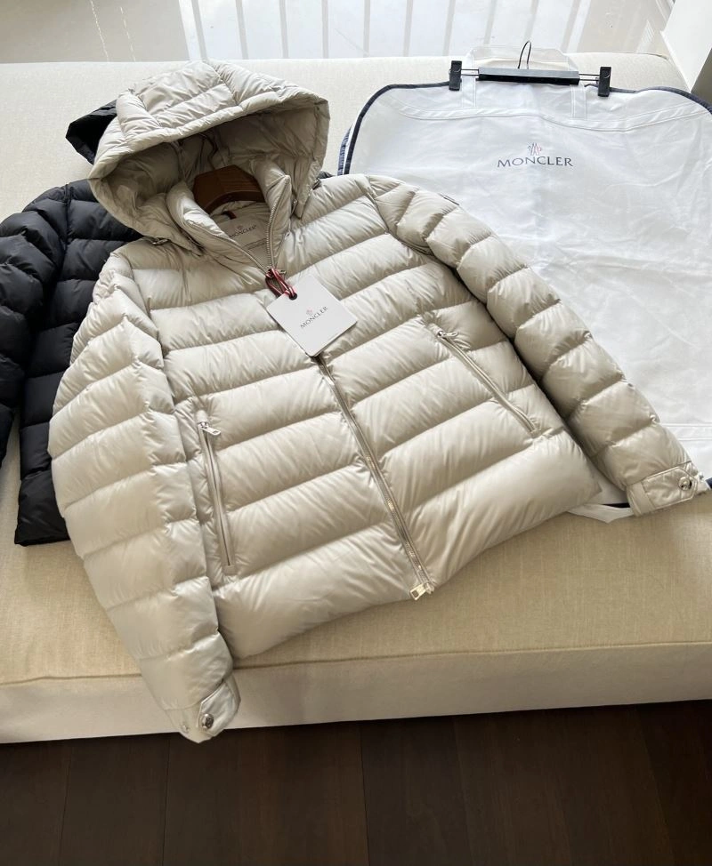 Inexpensive Moncler Down Jackets